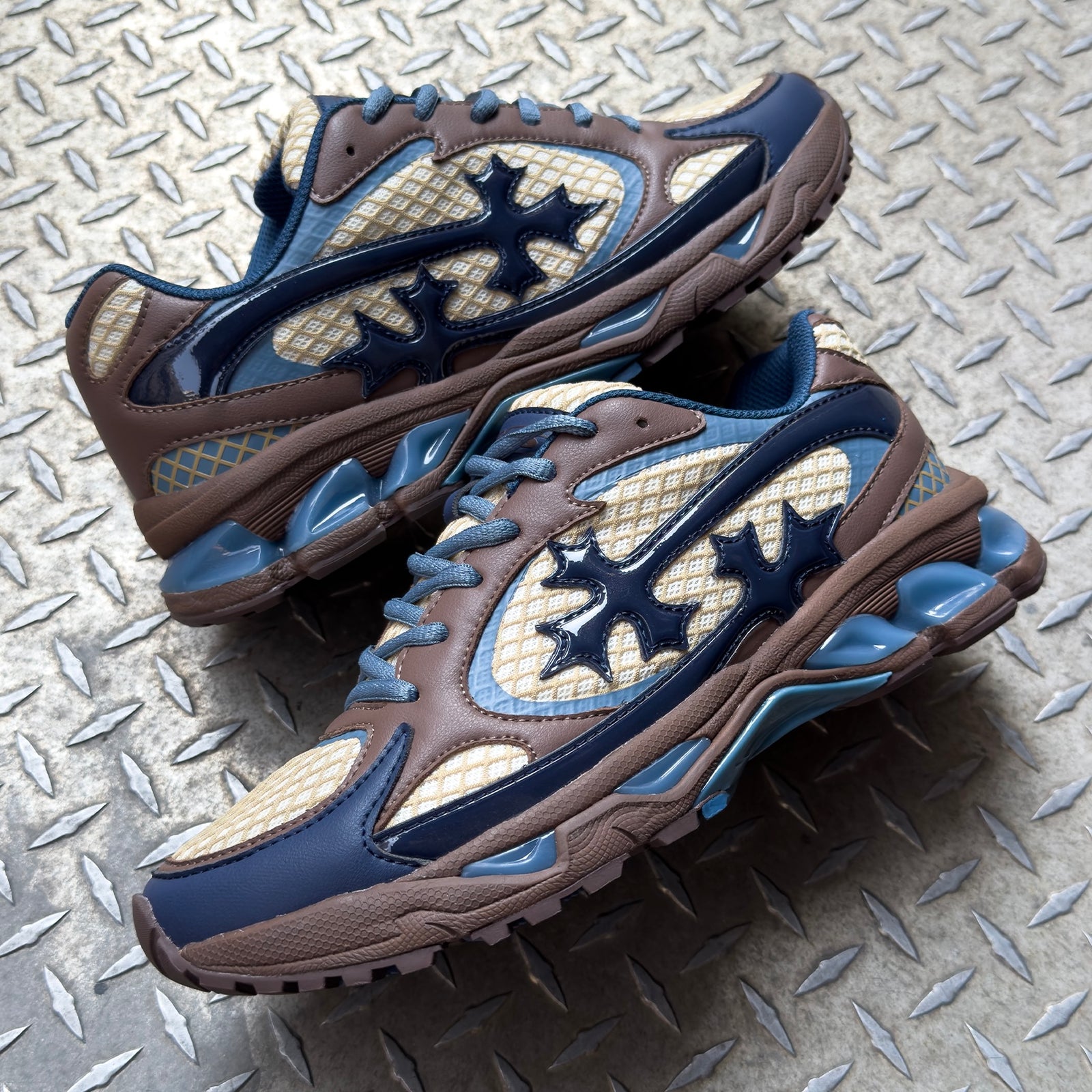 Dune Kross Kountry Runner – Bravest Studios