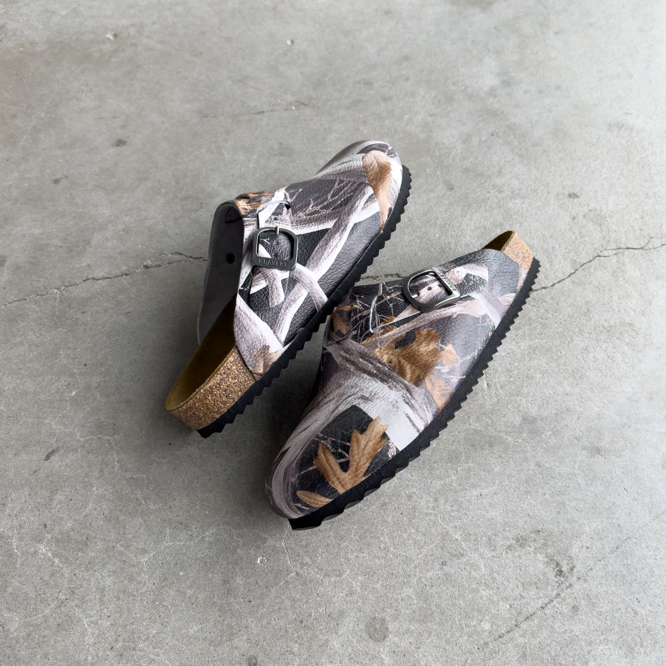 Tree Camo Clogs – Bravest Studios