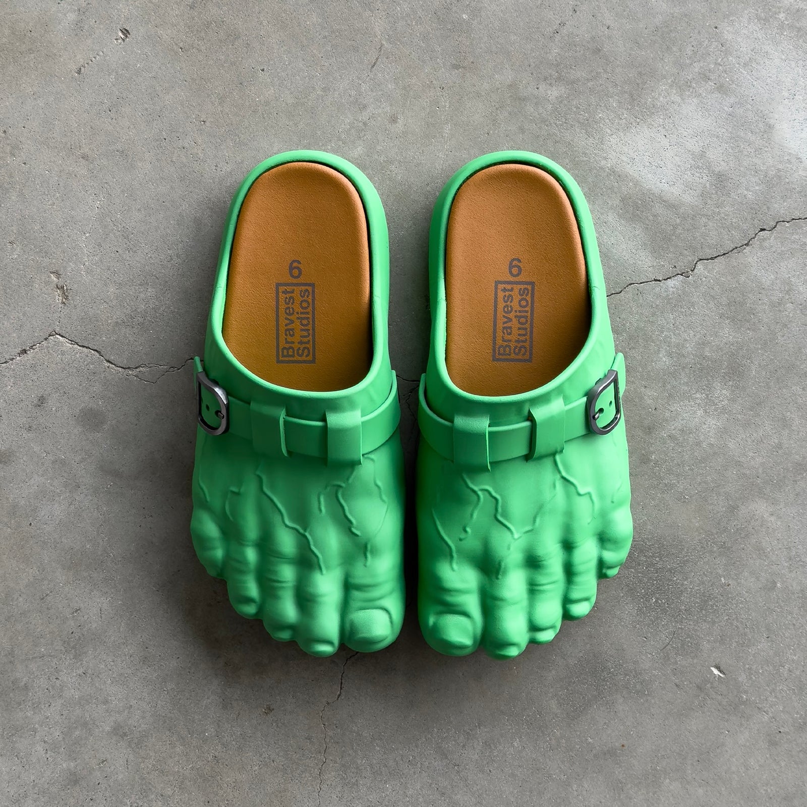 Foot Clogs – Bravest Studios