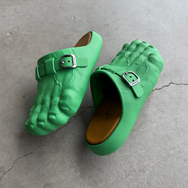 Foot Clogs – Bravest Studios