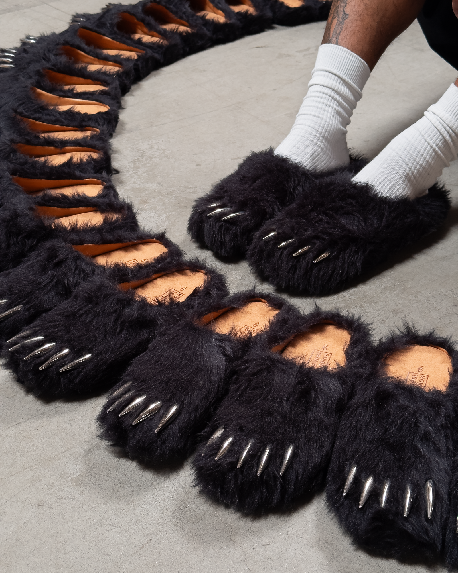 Black Bear Claw Mules – Bravest Studios